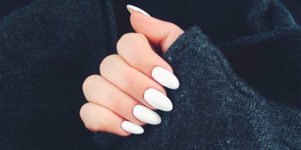 Estilos blancos que debes probar en tus uñas | Es la Moda
