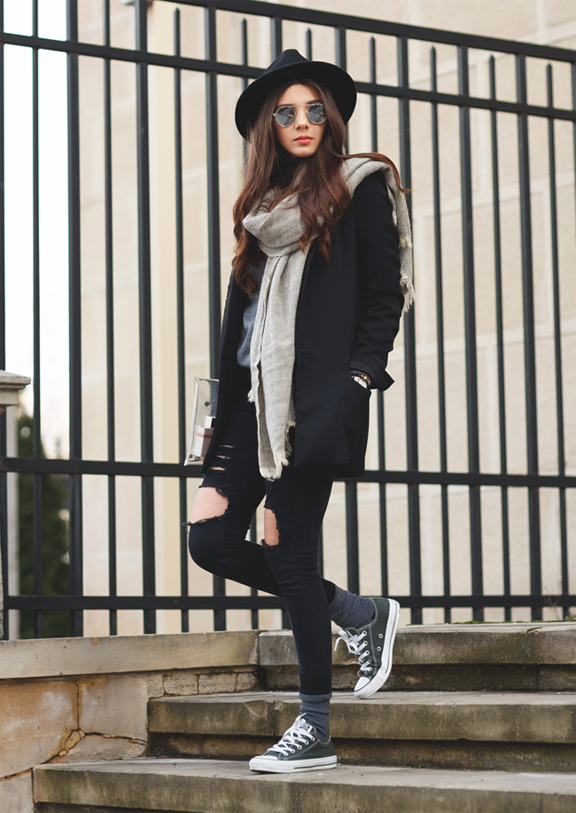 Outfits con ripped jeans negros para ser la chica con más estilo de tu ...