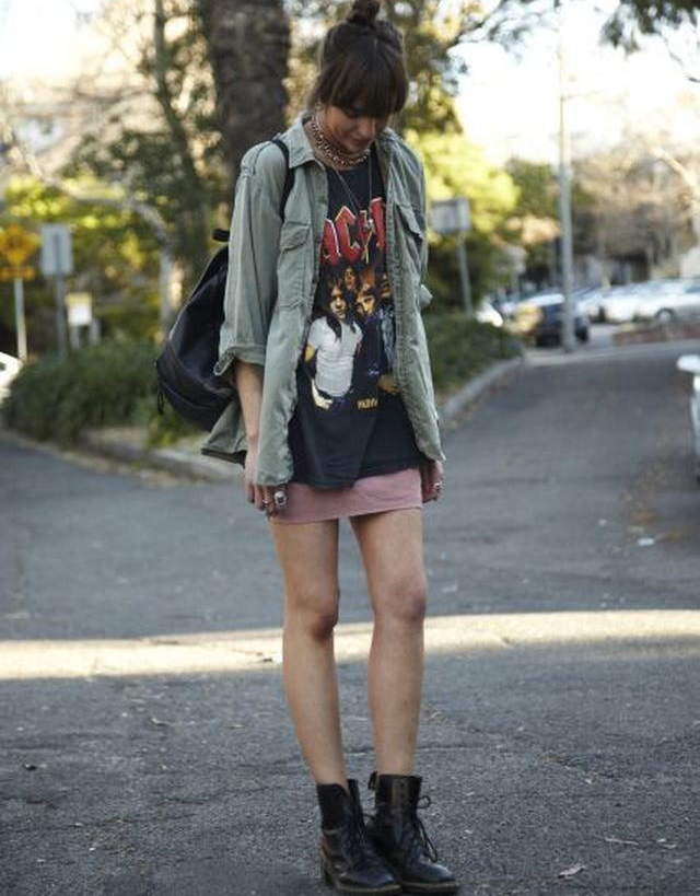 Looks que puedes armar con la playera de tu banda favorita | Es la Moda