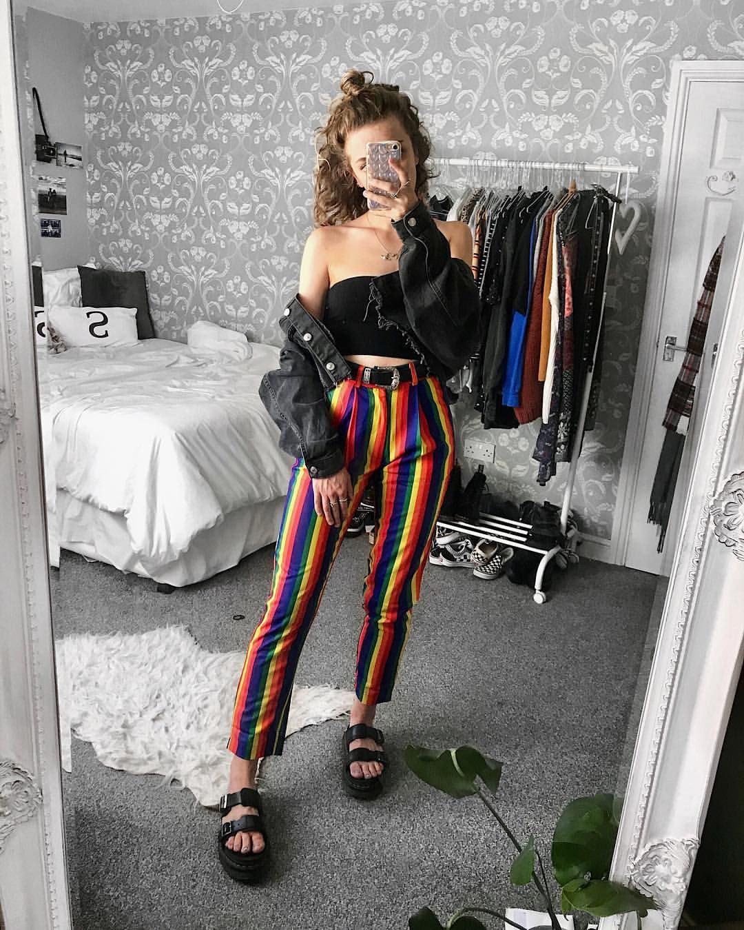 Looks noventeros que volvieron como el crush de tu infancia | Es la Moda