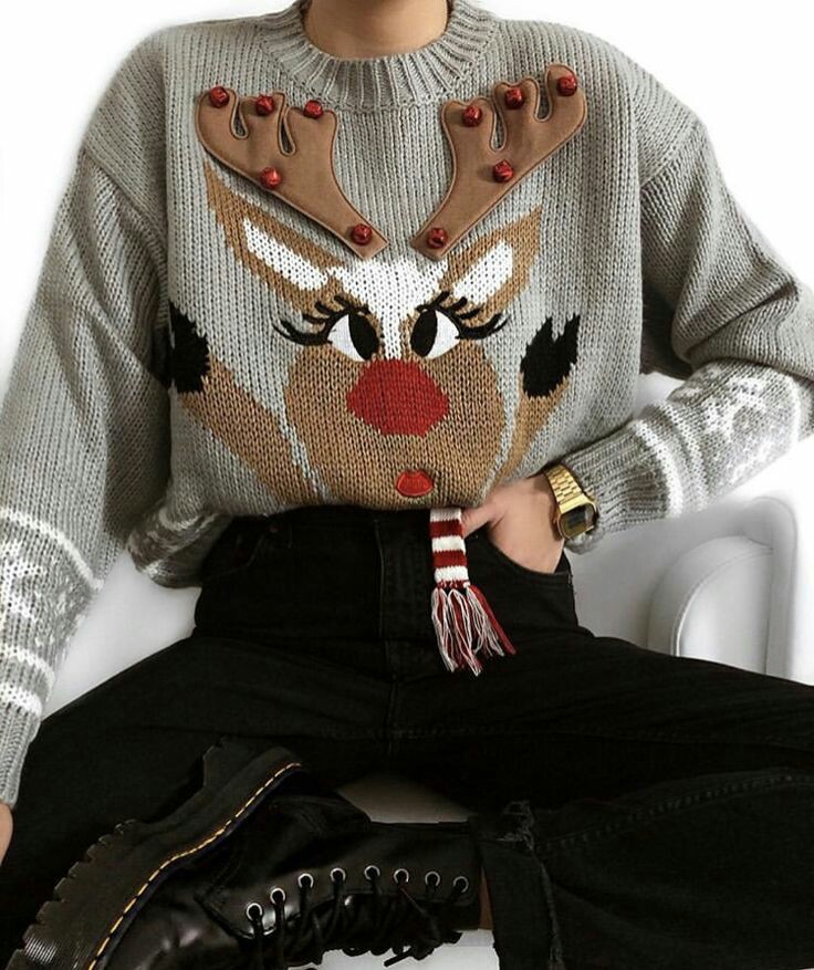 Outfits Para Lucir Chic Con Tu Ridículo Suéter Navideño Es La Moda
