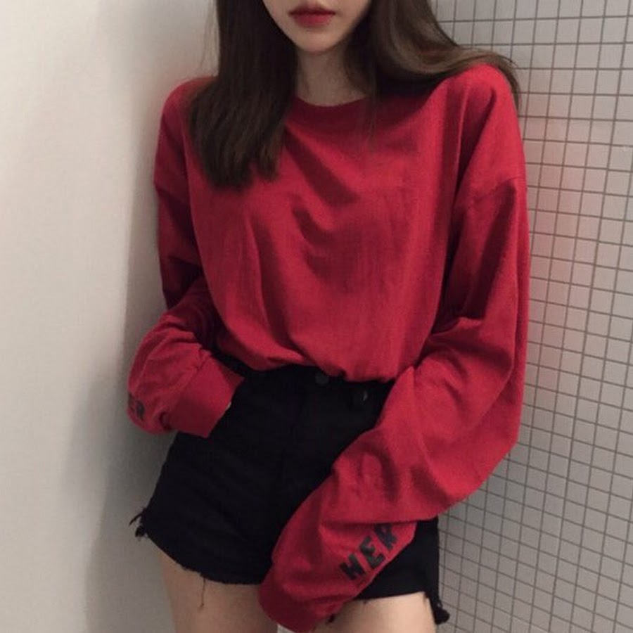 20 Outfits rojos que te estás perdiendo por siempre comprar ropa negra ...