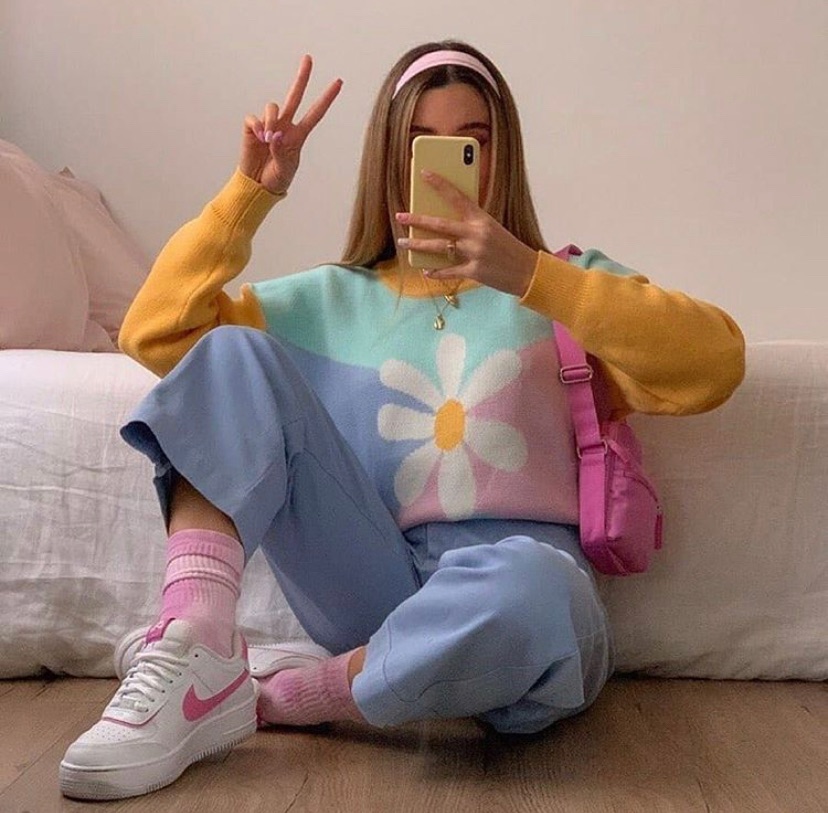 Soft Looks para andar de buenas aunque sea Lunes | Es la Moda