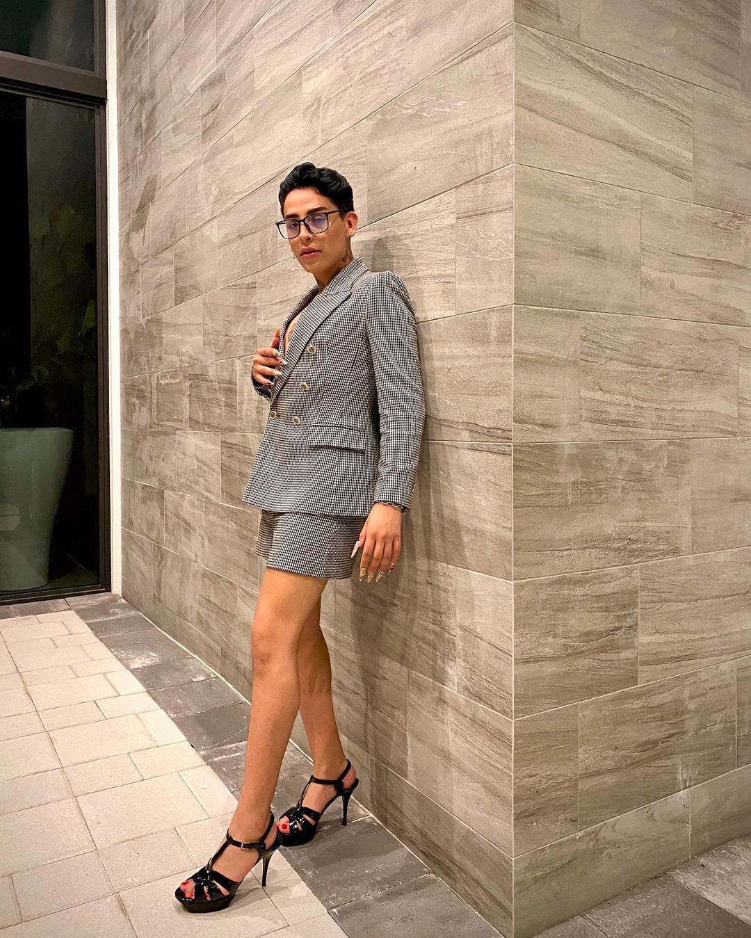 Papi Kunno tiene el outfit Godín para cuando regreses a la oficina | Es ...