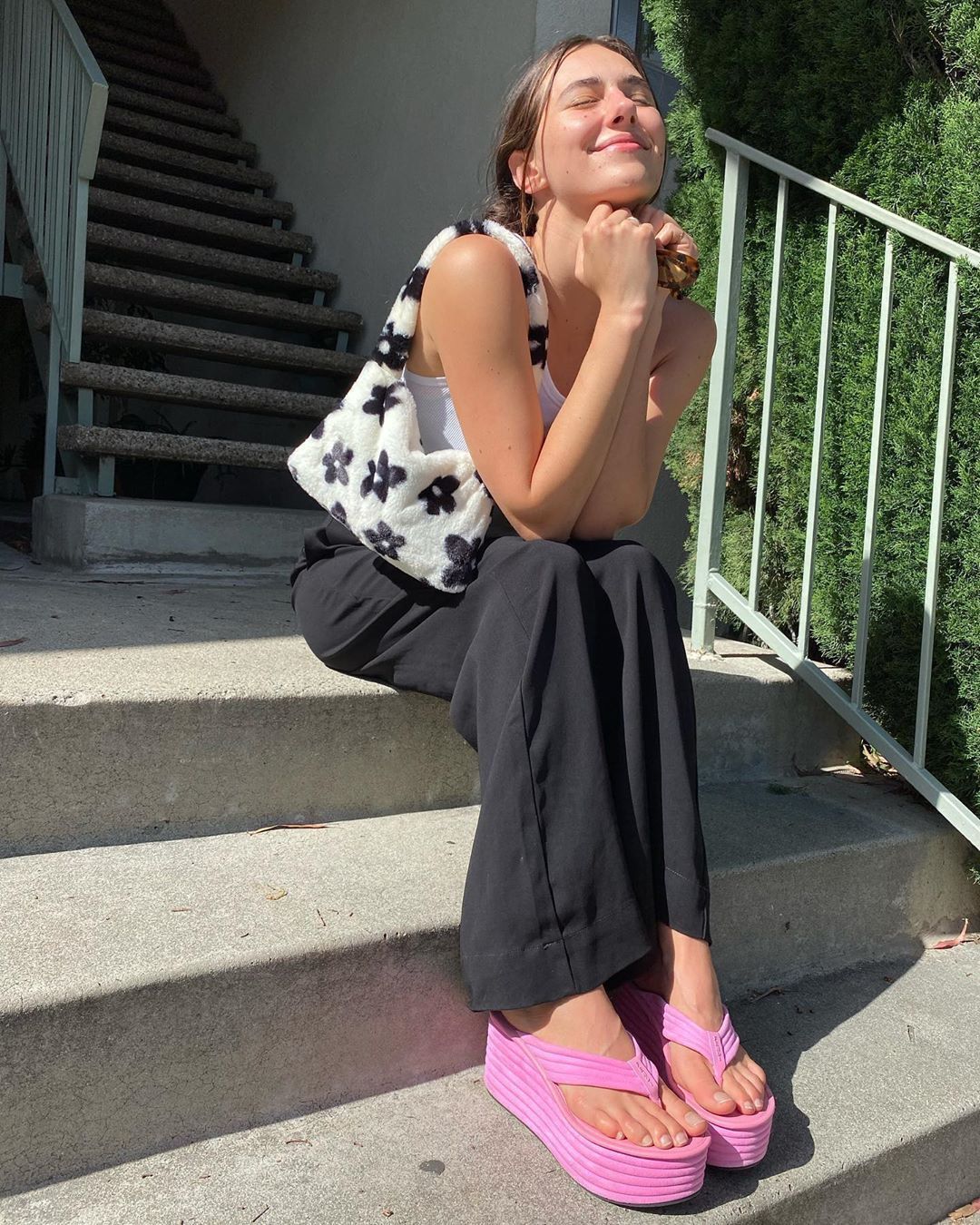 Outfits ideales para tus sandalias Flip Flop | Es la Moda