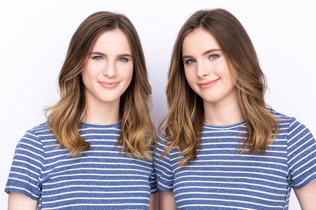 Así lucen hoy las gemelas que interpretaron a Emma en Friends | Es la Moda