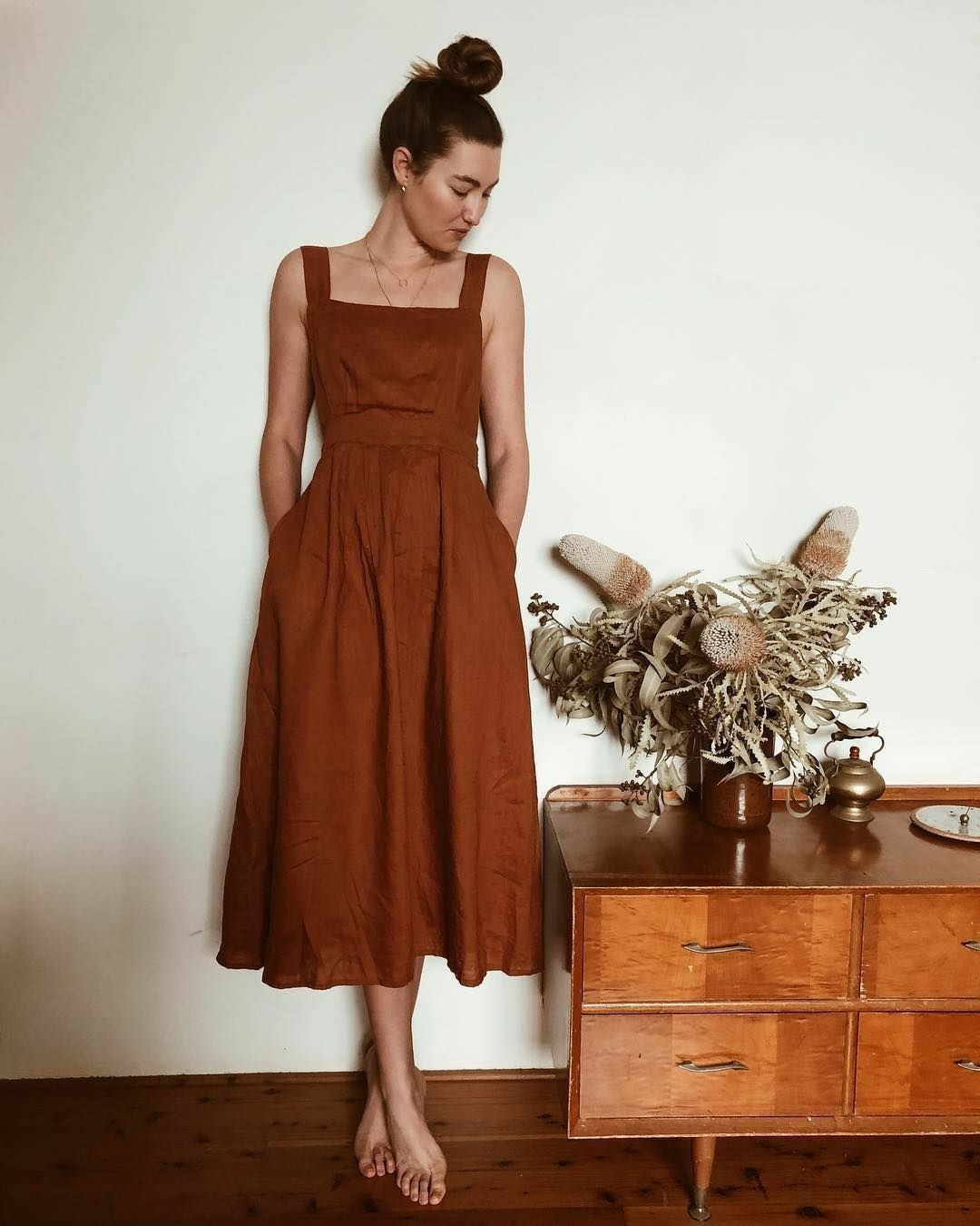 Cómo lucir hermosa con un vestido terracota | Es la Moda