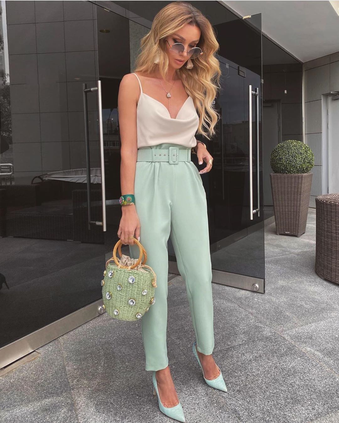Fresca como el agua con estos looks color menta | Es la Moda
