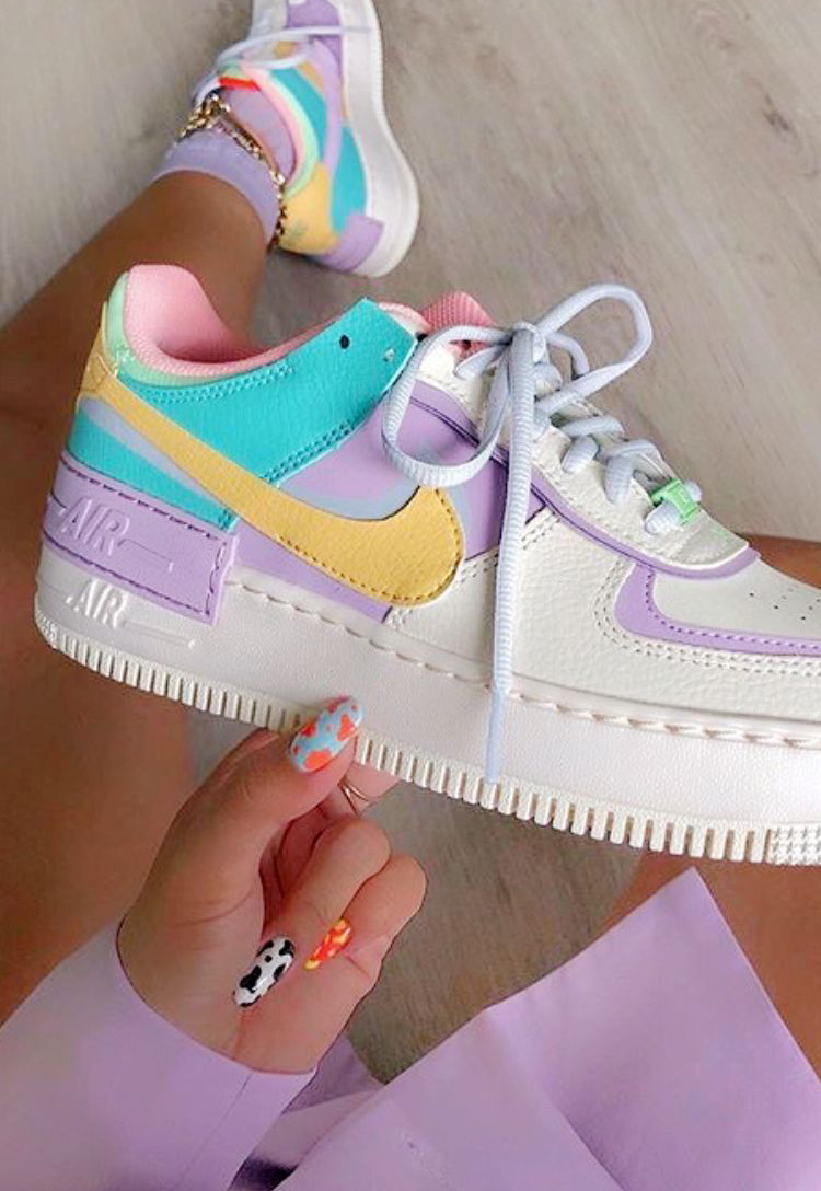 Tenis Nike pastel que serán clave en tus spring looks | Es la Moda