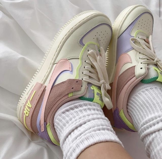 Tenis Nike pastel que serán clave en tus spring looks | Es la Moda