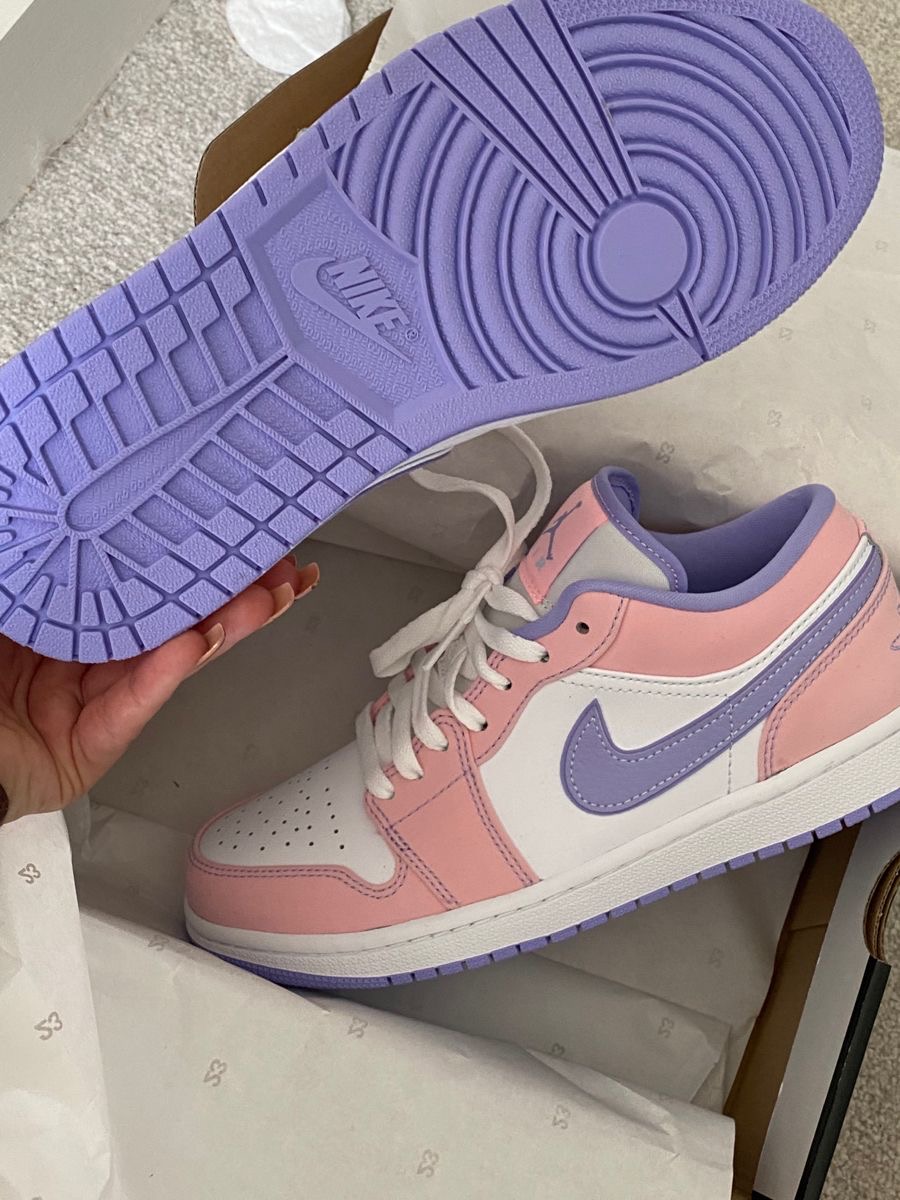 Tenis Nike pastel que serán clave en tus spring looks | Es la Moda
