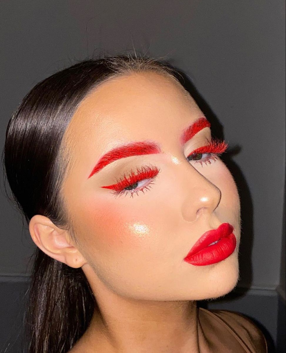 Maquillajes perfectos para tu disfraz de Diablita | Es la Moda