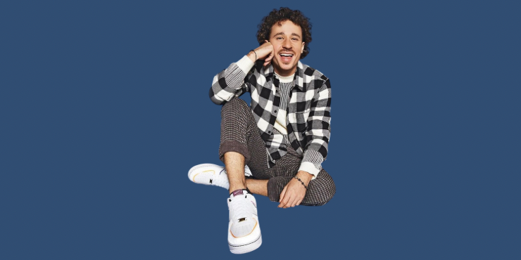 Así se ve Luisito Comunica detrás de cámaras | Es la Moda