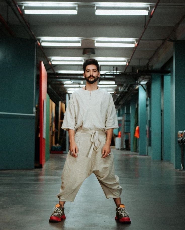 Camilo como nunca antes lo has visto ¡en jeans! | Es la Moda