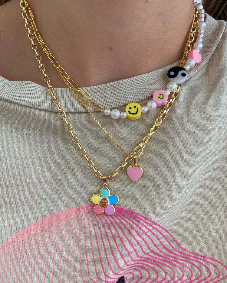 Combinaciones aesthetic que puedes hacer con tus collares | Es la Moda