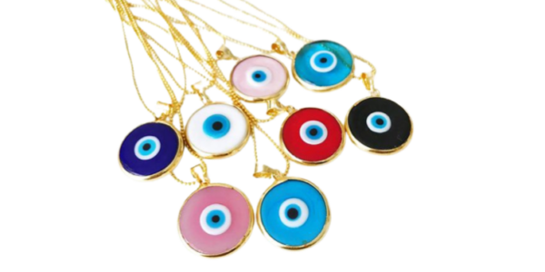 Significado del ojo turco dependiendo de su color | Es la Moda